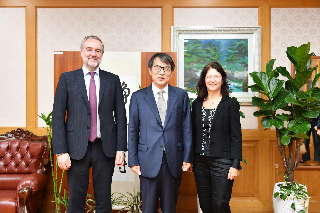 UNIDROIT visits Korean Supreme Court - UNIDROIT